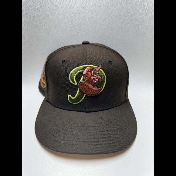 New Era | Other | Rare New Era 59fifty Milb Portland Beavers Fitted Hat ...